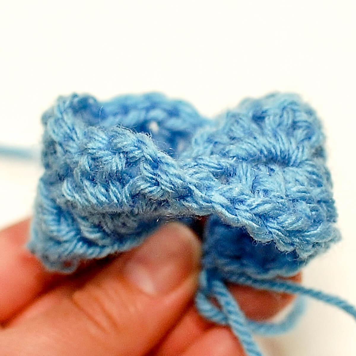 Infinity Scarf Crochet Pattern / Mobius Scarf | Petals to Picots